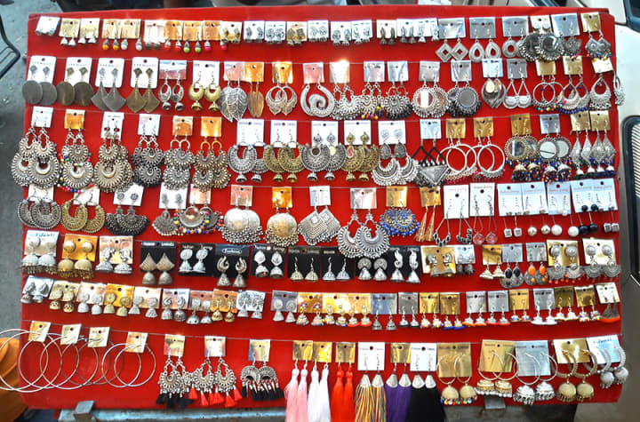 Artificial jewellery shops in kamla nagar store